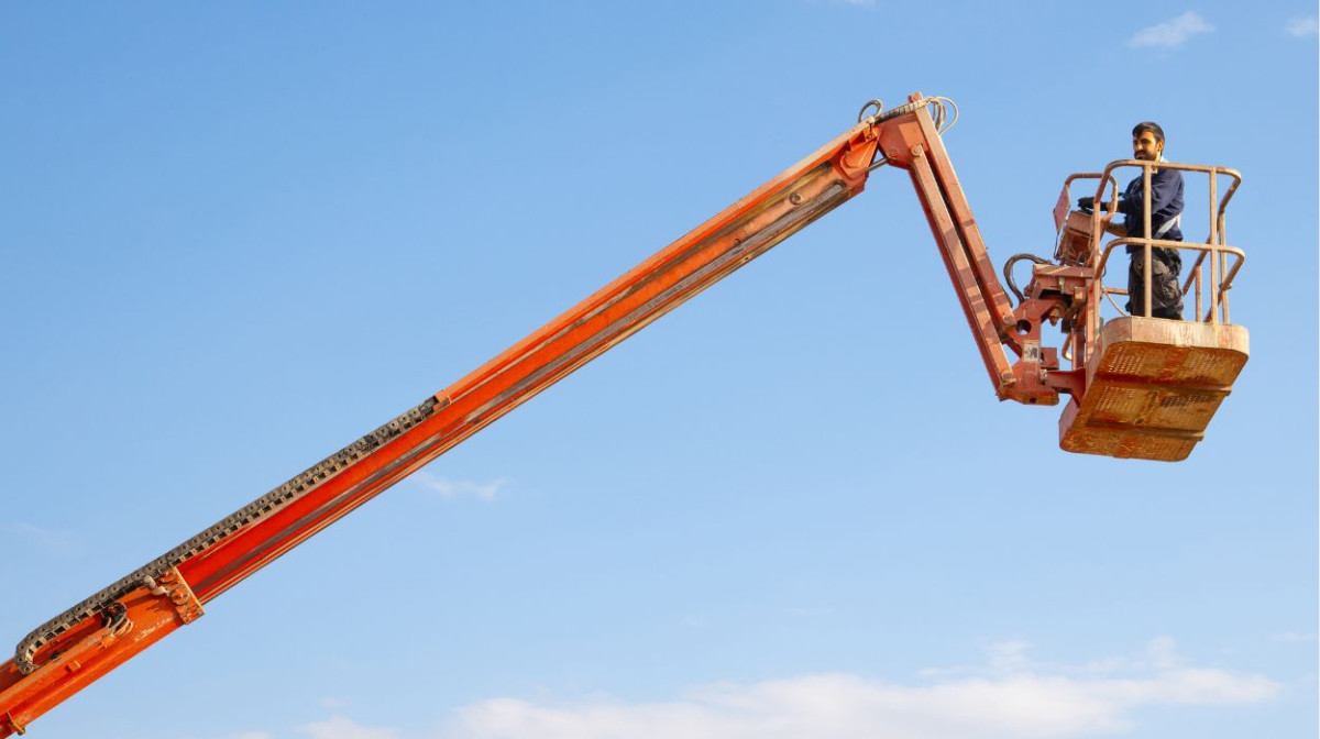 Can Anyone Hire A Cherry Picker